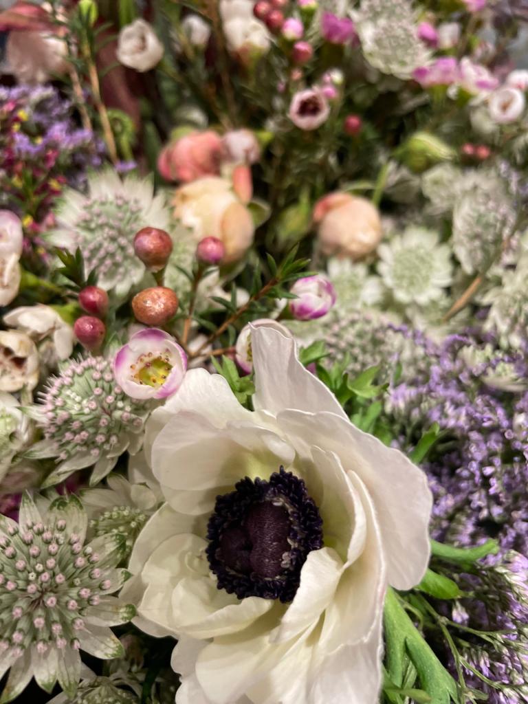 Fresh Flowers Bouquets & Arrangements